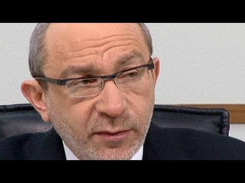 Ukrainian mayor fights for life after shooting