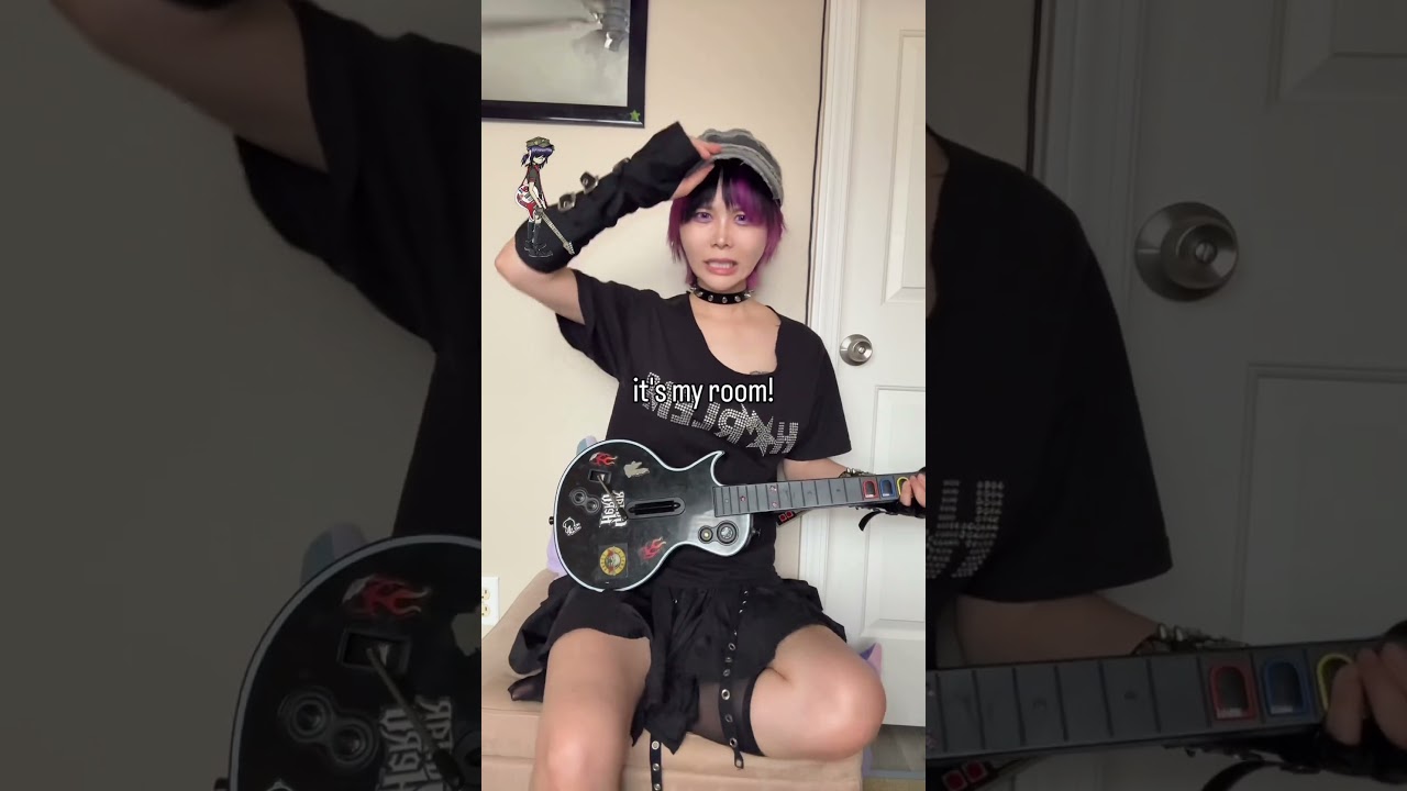 #gorillaz#noodle#punkgirl#alternative#gothgirl#fitcheck#y2k#trend#yp#purplehair#shorthairgirl#anime