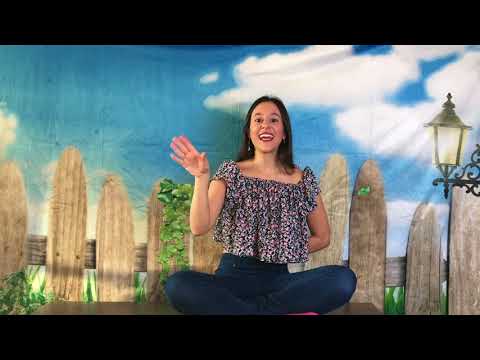 Saco Una Manito, I Take Out a Hand - Spanish Songs by a Native Speaker!