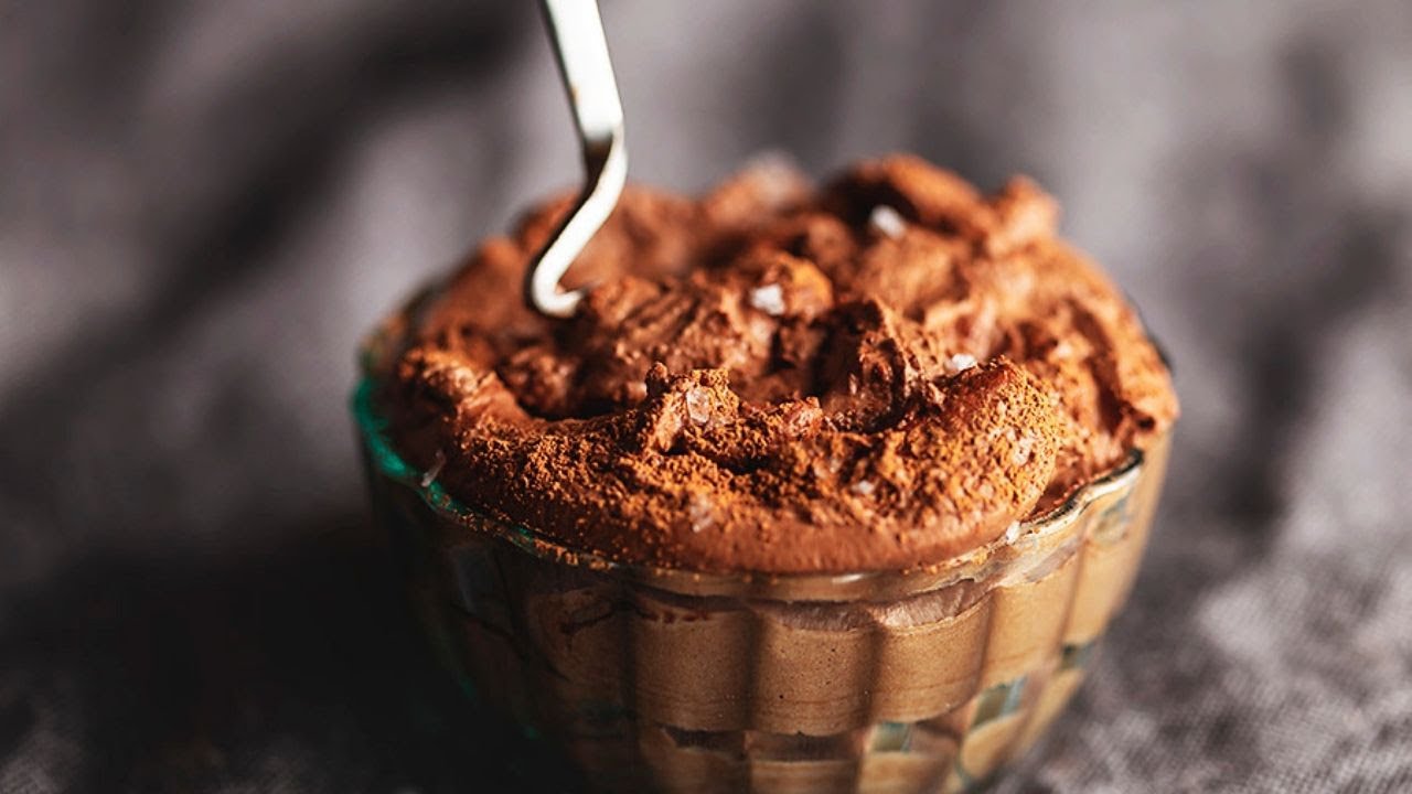 Keto Chocolate Mousse Recipe - 10 minutes!
