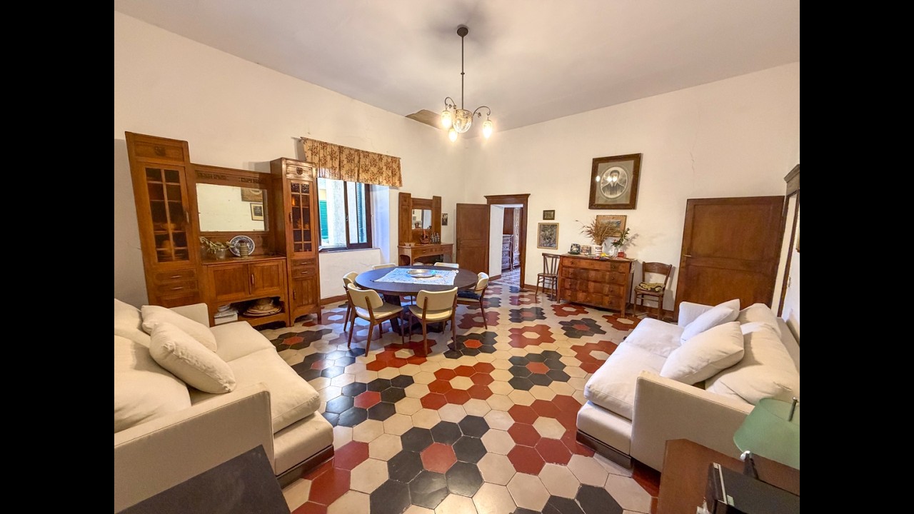 Ref. C727 -Prestigious apartment with sea view terrace in the historic center of Casale Marittimo