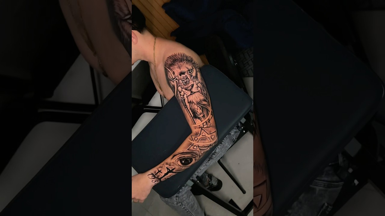 Tu faria uma tatuagem fechando o braço na sua primeira ? #tattoo #tatuagem