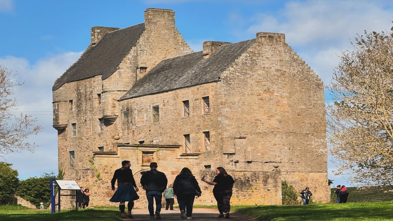Half Day Lallybroch Outlander tour from Edinburgh Scotland | VisitScotland