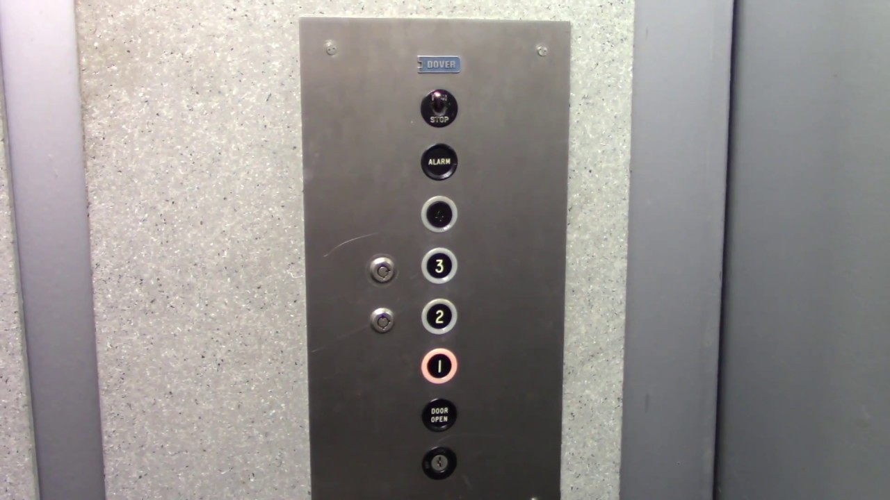 Dover Hydraulic Elevator @ Venture Plaza in Menomonee Falls, WI
