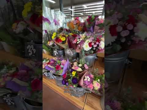 Trader Joe’s Flowers🌷💐 #traderjoes #flowers #bouquet