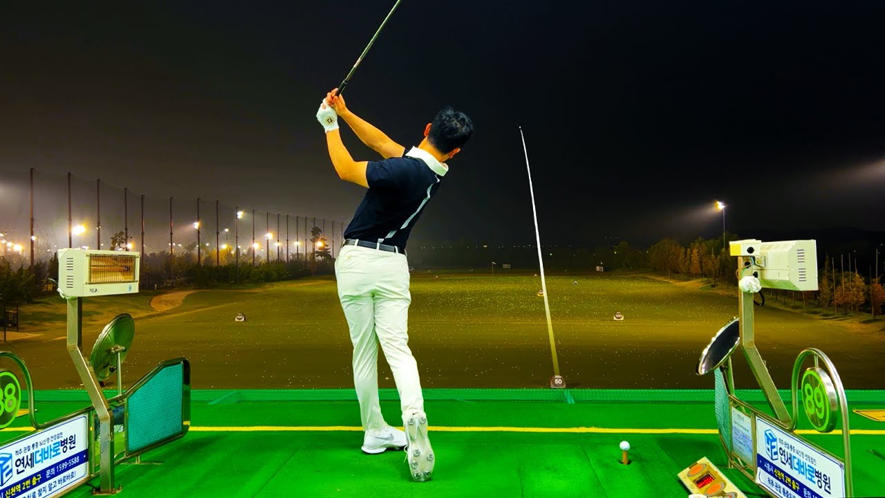 ASMR golf driving range session in South Korea 🇰🇷