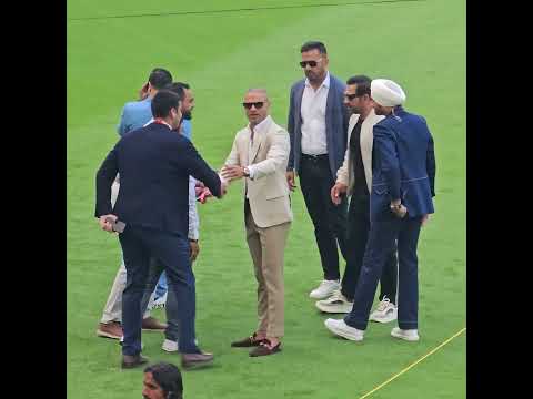 Shikhar Dhawan smart dance entry in the stadium India vs Pakistan #cricket #shikhardhawan