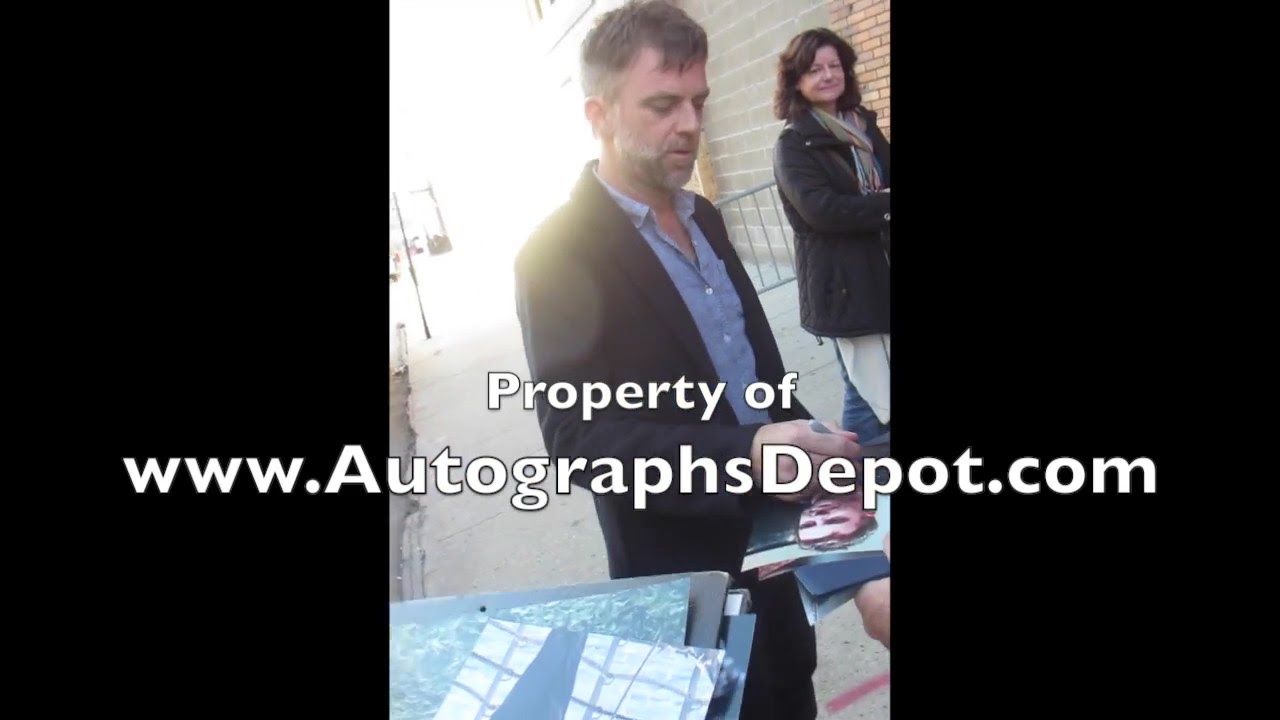 Paul Thomas Anderson signing autographs in New York City (October '12)