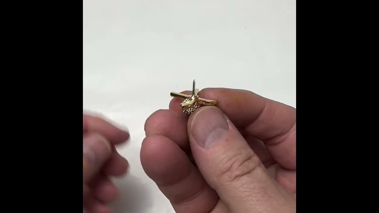 Golf Ball Lapel Pin Silver Ball Gold Clubs Enamel Pin Golfer Gift #giftsfordad #lapelpin #golfer