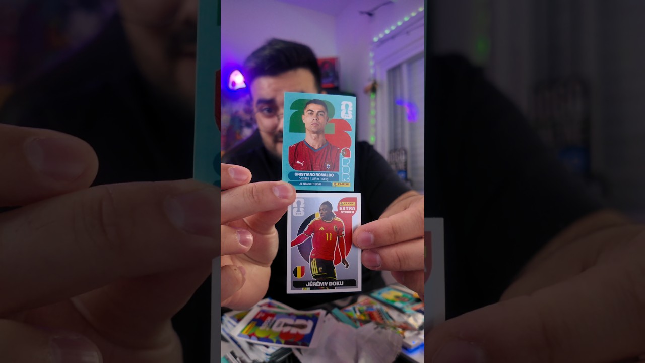 🔥 I FOUND THE GOLD PACK! 🤯 Opening stickers for the 2026 World Cup ⚽✨