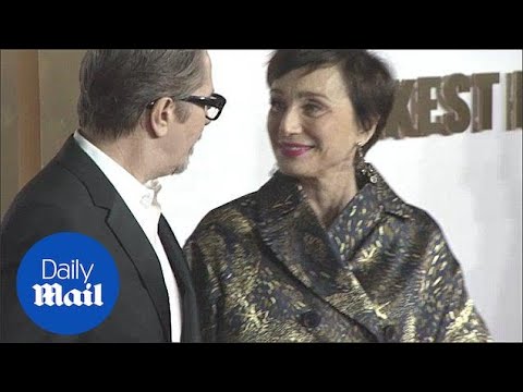 Gary Oldman and Kristin Scott Thomas at Darkest Hour premiere - Daily Mail