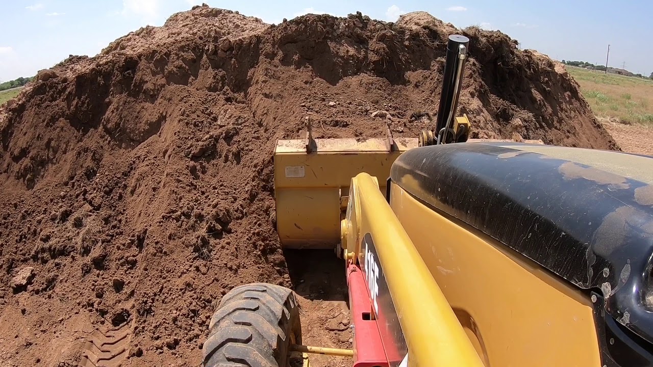 Cat 416E in Action