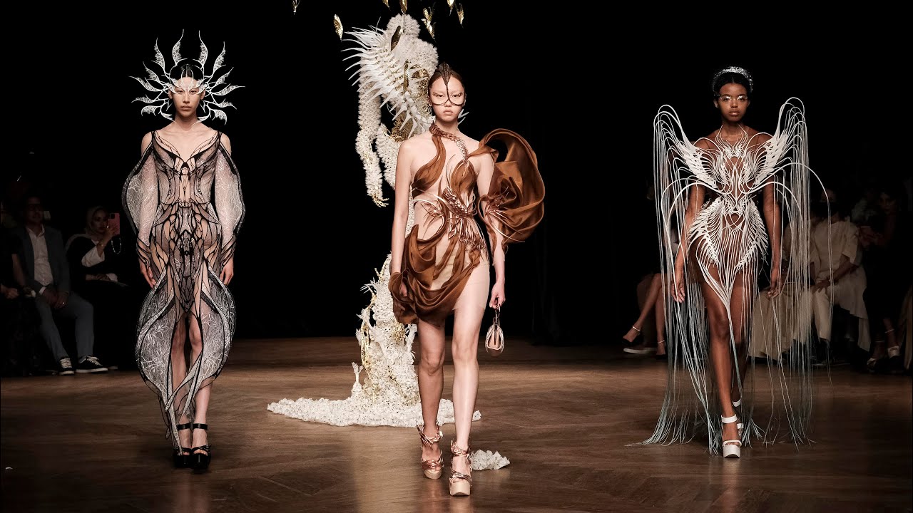 Iris van Herpen ~ Meta Morphism