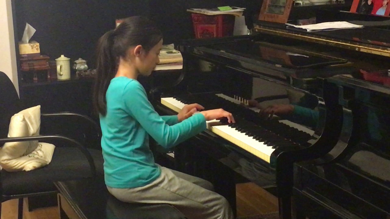 Erika Lu plays Aragonaise