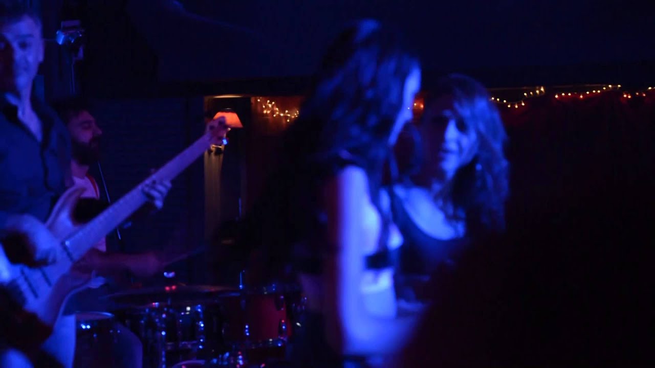 Deckadance LIVE-Walking on sunshine