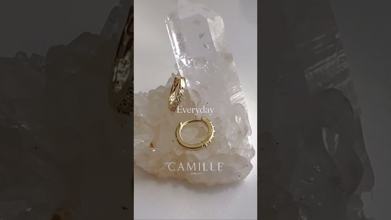 5 Essential Gold Hoop Earrings for Your Collection