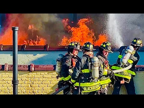 FDNY BOX 7254 ~ FDNY BATTLING MAJOR 5TH ALARM FIRE IN A MULTIPLE DWELLING ON 47TH AVENUE IN QUEENS.