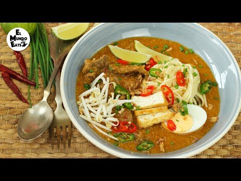Noodles in Sweet Potato Curry Soup (Mee Rebus)