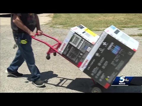 Thrift store, community come through to help Mustang couple in need of air conditioner