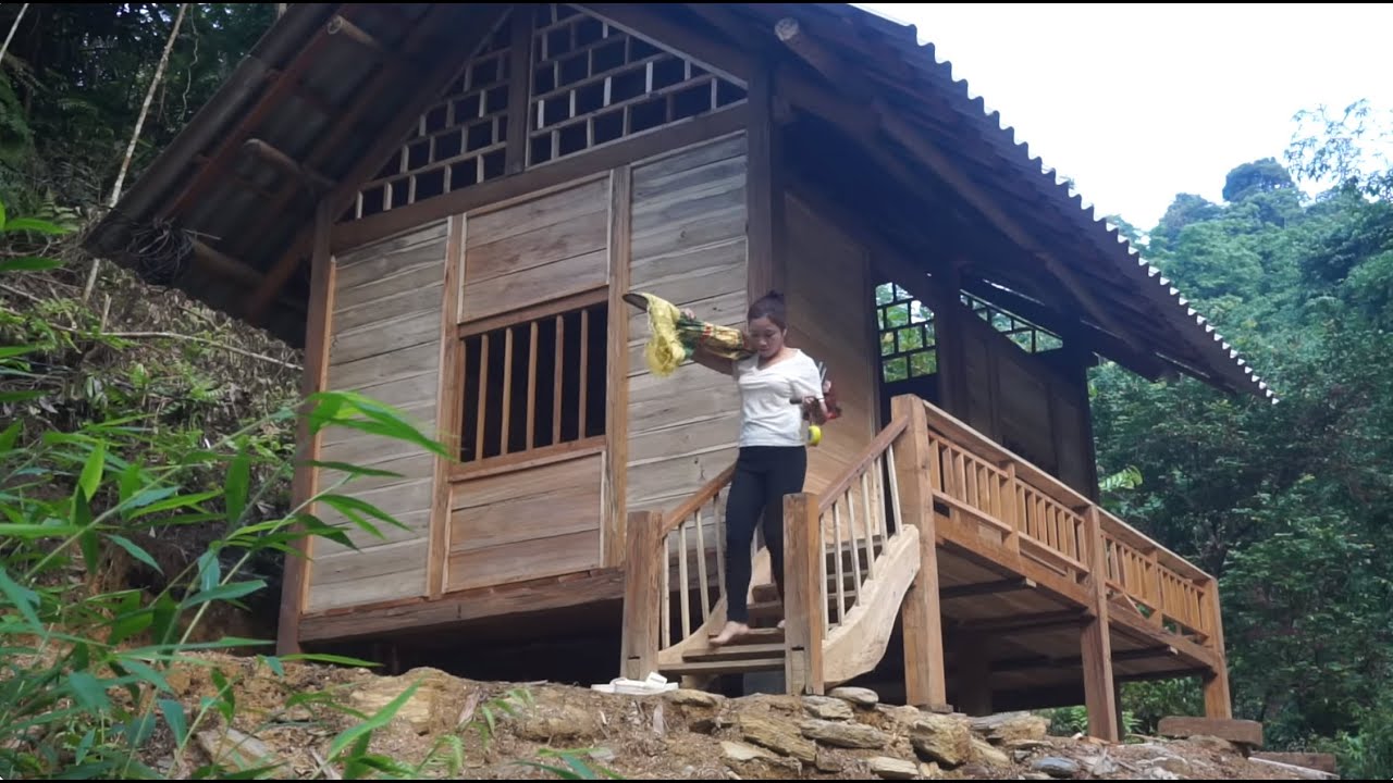 FULL VIDEO: 1 Year BUILD LOG CABIN Wooden House, assembling wooden house frames, Roof tiles