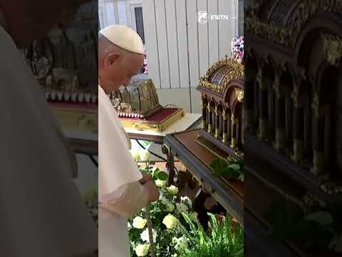 Pope Francis shared a beautiful moment of prayer before the sacred relics of St. Therese of Lisieux