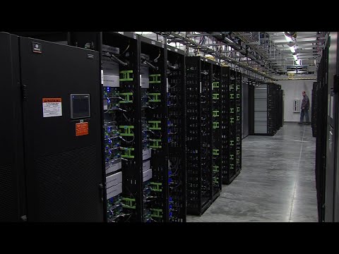 Kunjungi perluasan fasilitas Facebook di Altoona