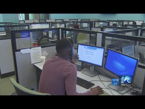Behind the scenes of Elizabeth River Crossings' customer service center