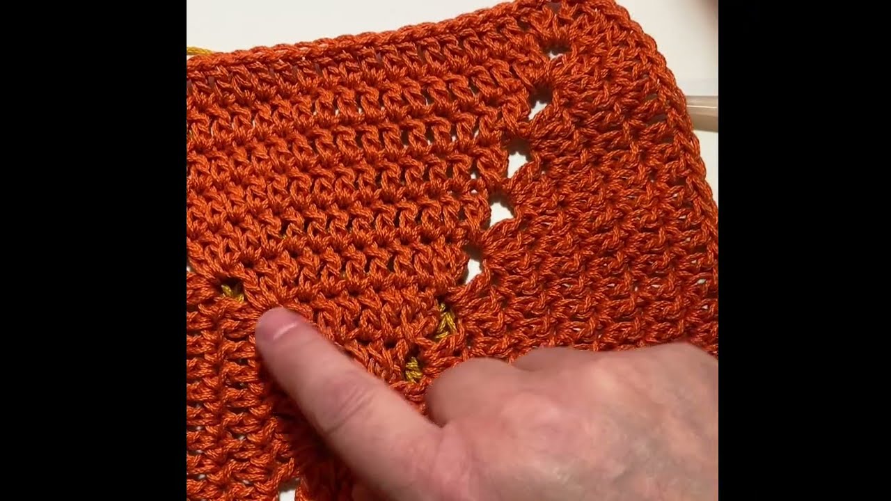 Solid Granny Square Crochet Pattern for Beginners without seams