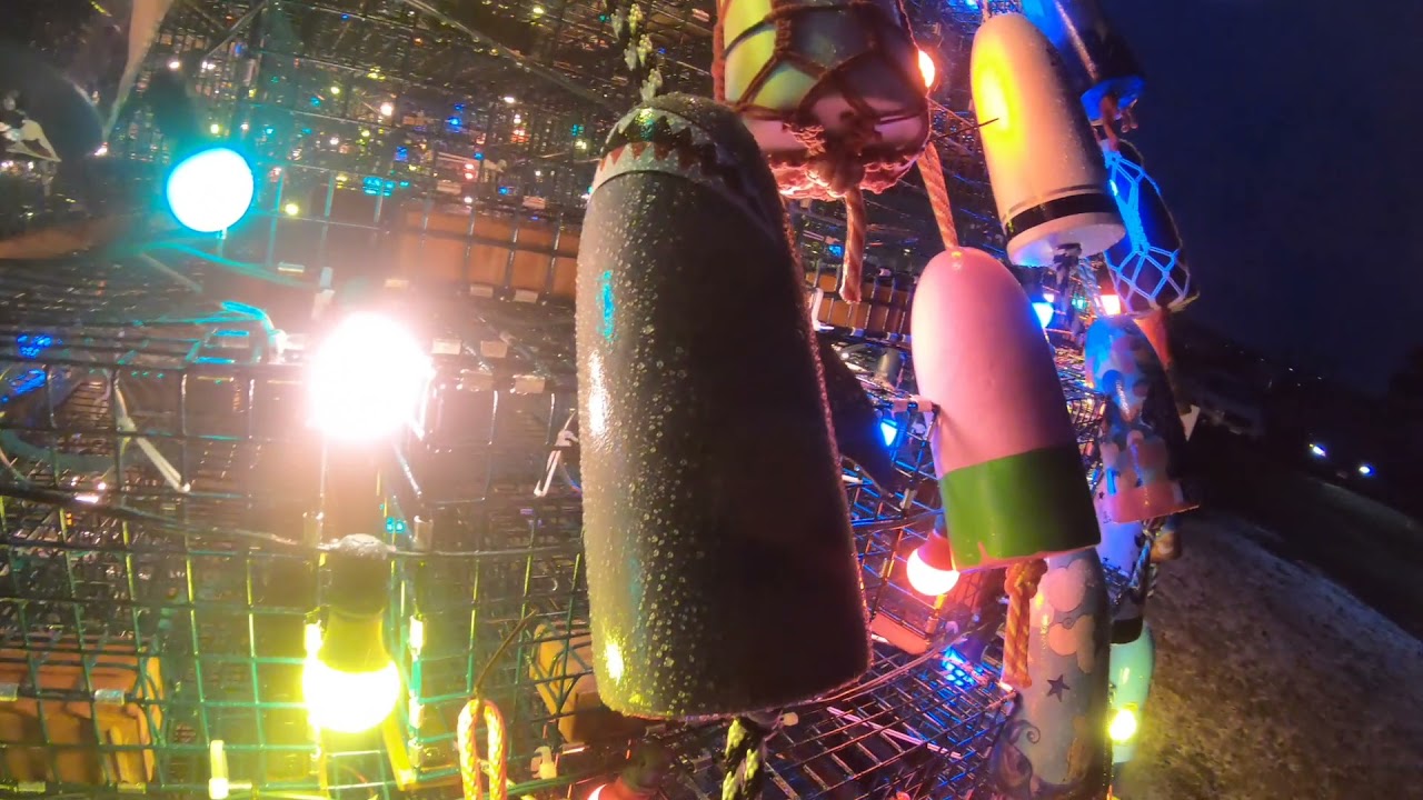 Lobster Trap Christmas Tree