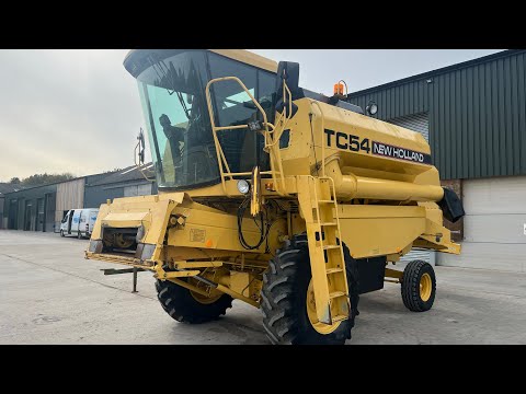 NEW HOLLAND TC54 COMBINE HARVESTER, Full Walk Around Video.