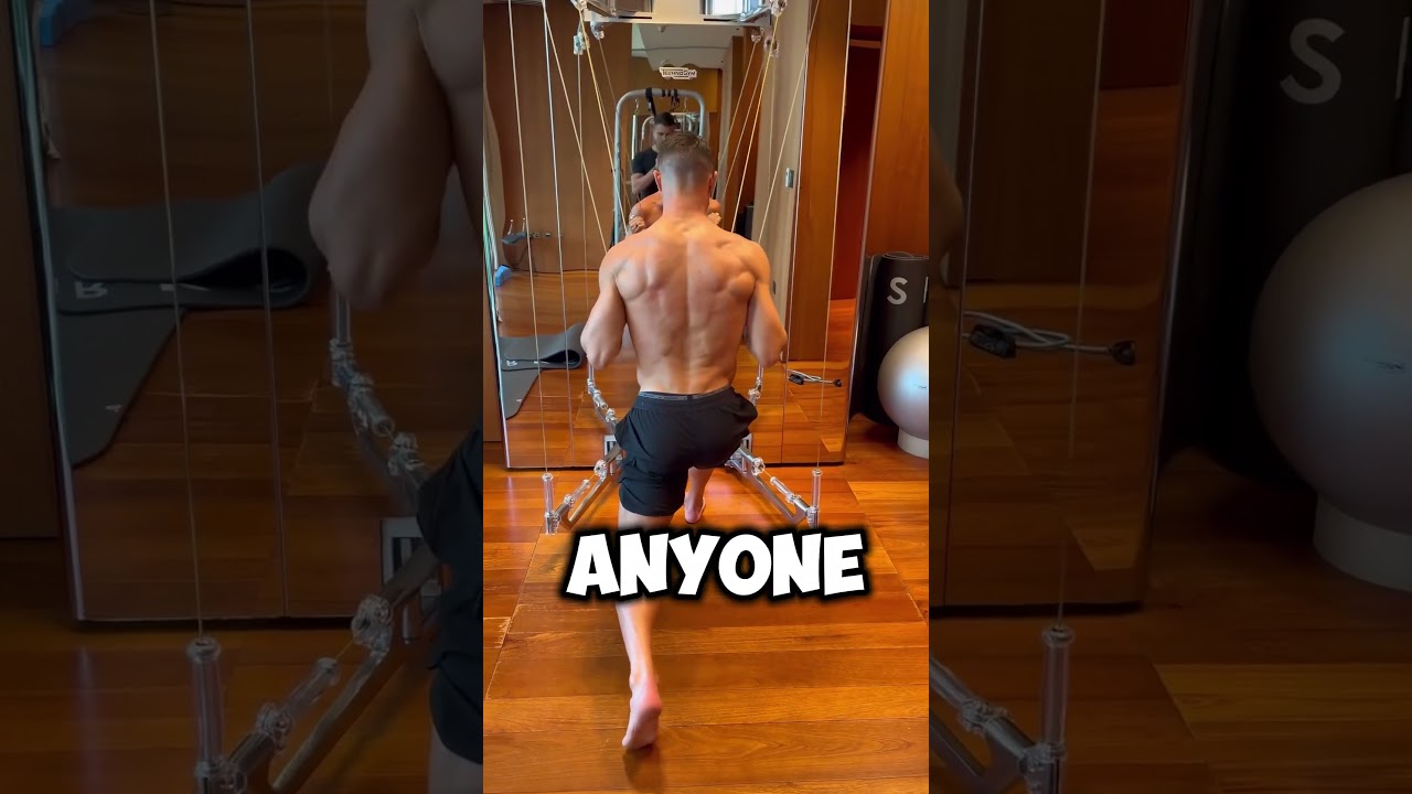 Cristiano Ronaldo's back muscles 💪🏽 #cr7 #gym #sports