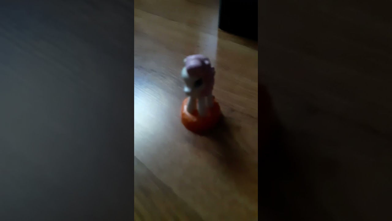 Share Gif: https://media.tenor.com/images/937a21d12418e7879009a5e3f0d7ce2a/tenor.gif