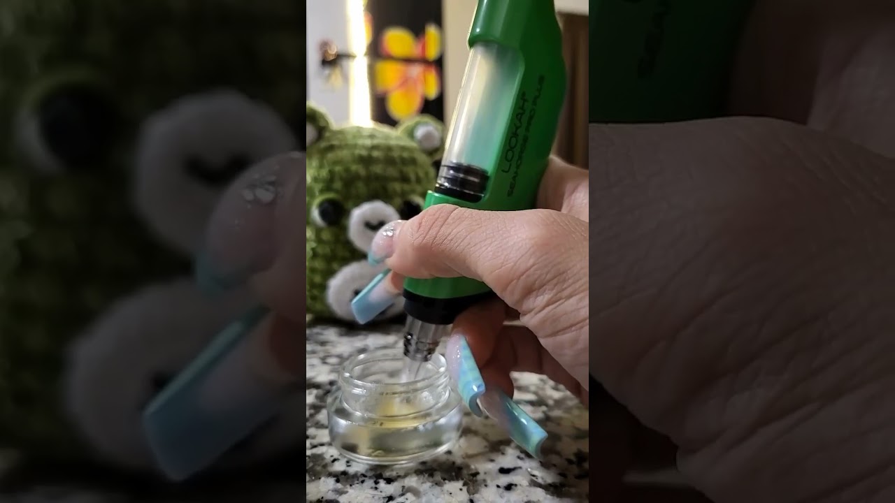 The Lookah Seahorse Pro Plus Electric Dab Pen Kit