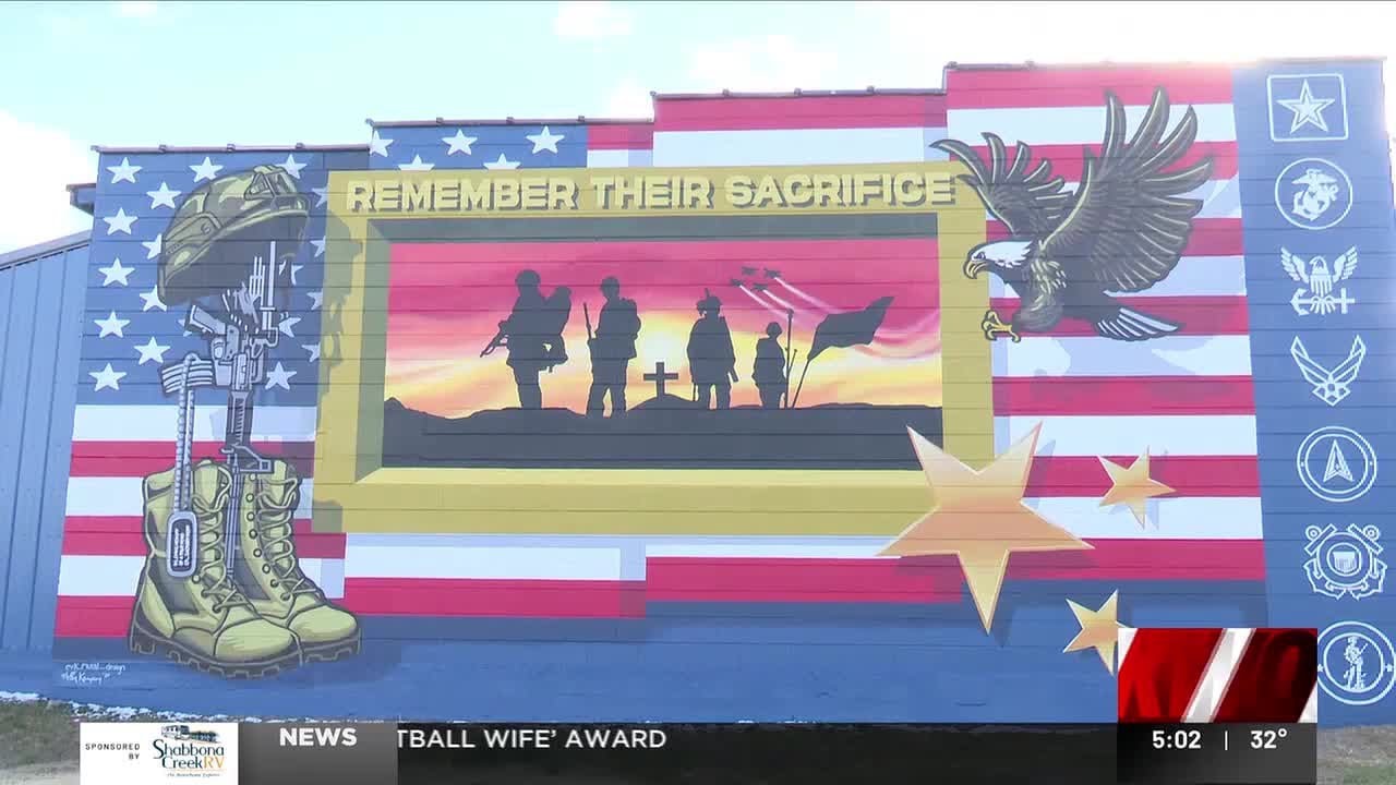 Veterans memorial mural sends message in Elvira, Iowa