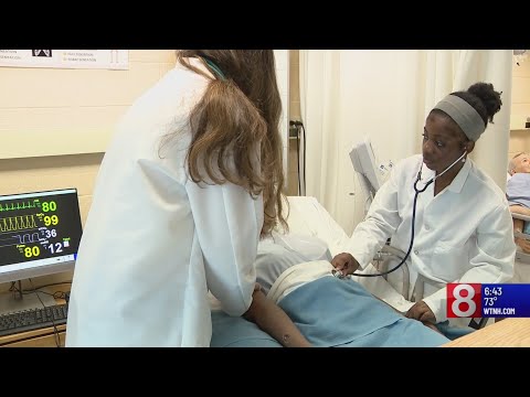 What's Right with Schools: Students finish high school with college credits at a New Haven school
