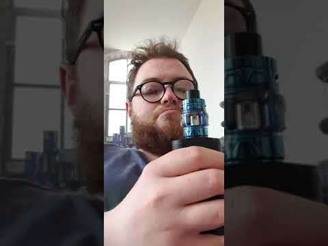 Horizontech Sakerz Sub ohm tank (top air flacon basically?)