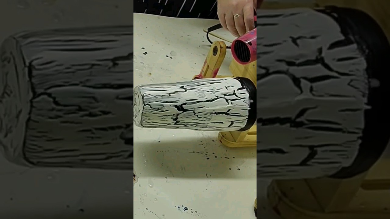 Crackle Effect with just TWO ingredients; so versatile! #crackle #tumbler #fluidart #acrylicpaint