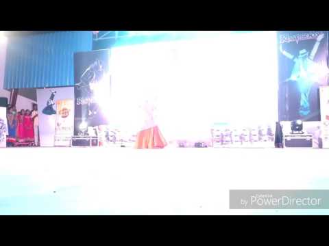 Pavani nayani ###Famous Dubsmash Queen here at svuce with a awesome performance