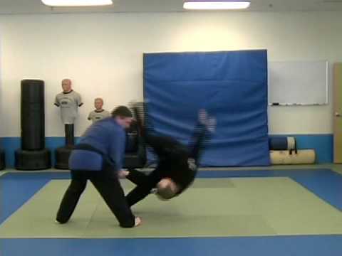 BASIC 8 3 Four Direction Throw