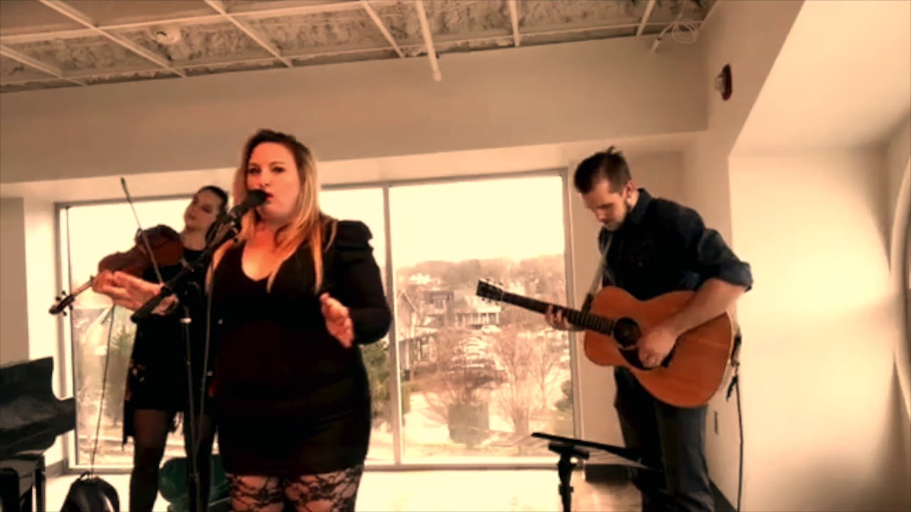 Hire Colleen Orender - Jazz Band in Tupelo, MS | GigSalad