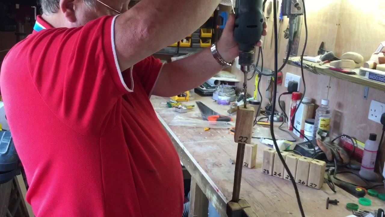 Walking Stick centre finder, Clamp for vice and marriage finder tools for making walking sticks