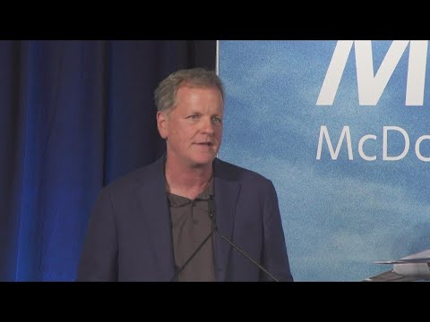 American Airlines CEO announces retirement after 20 years in top job