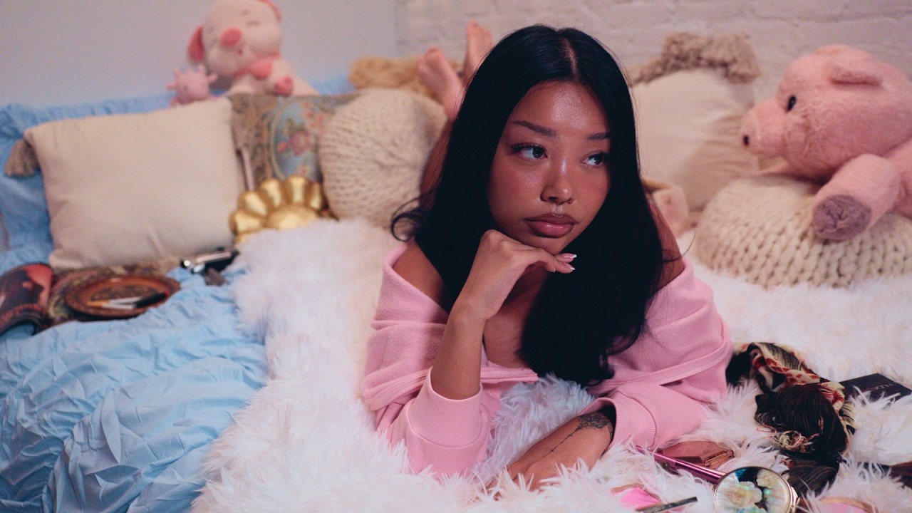 Denise Julia - 2GOOD4U (Official Video)