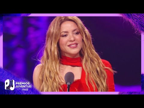 Milan y Sasha besos a Shakira en los Premios Juventud | Actitudfem