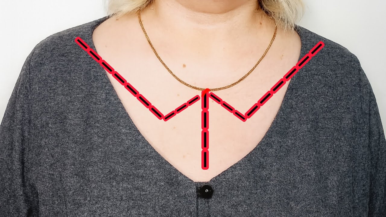 🎯How to Cover Cleavage Without Changing Your Outfit Vibe.