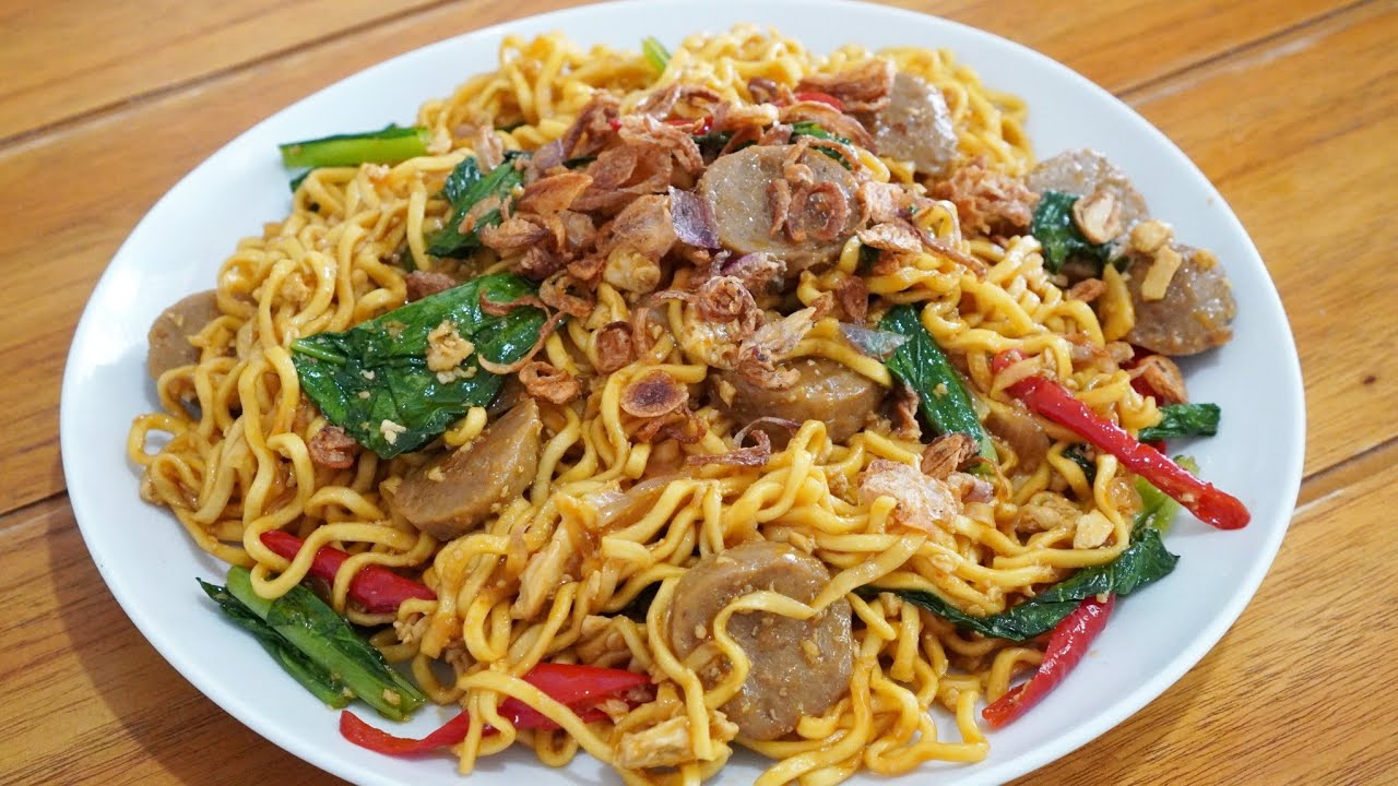 RESEP MIE GORENG TELUR SPESIAL, PEDES SIMPEL DAN ENAK