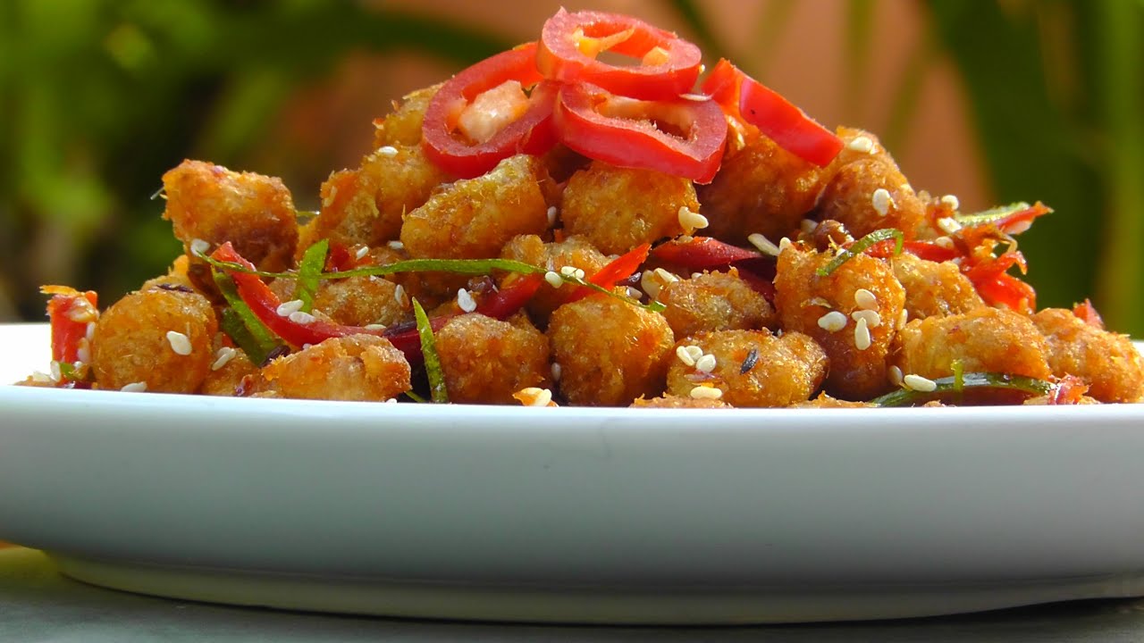 Vegan Vegetarian Thai Recipe: Fried Soy in Red Curry Paste