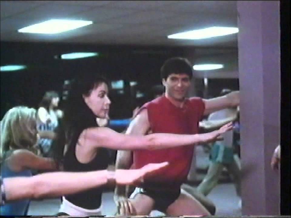 Nick Mancuso hits the gym in 