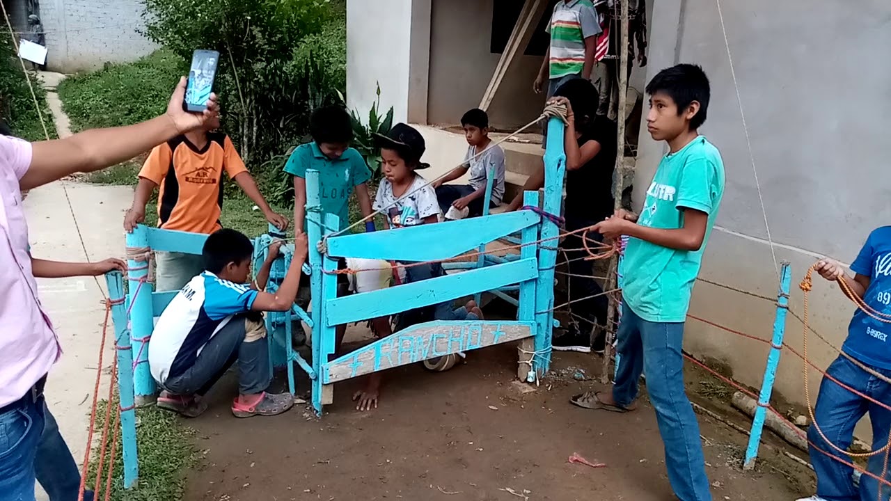 Mini rodeo adictos al peligro