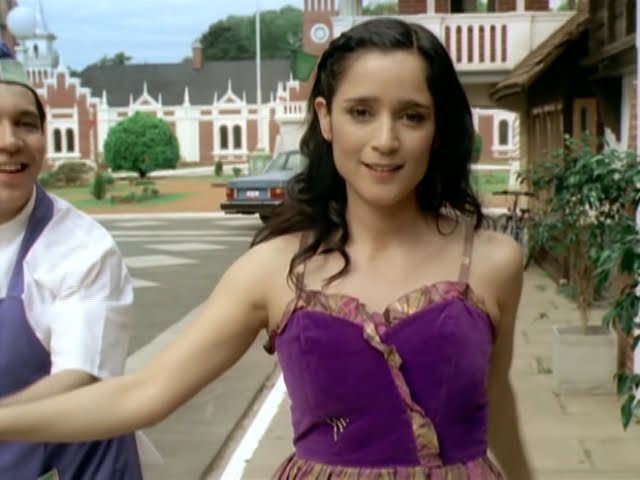 Julieta Venegas - Eres Para Mi Letra y Videos Musicales